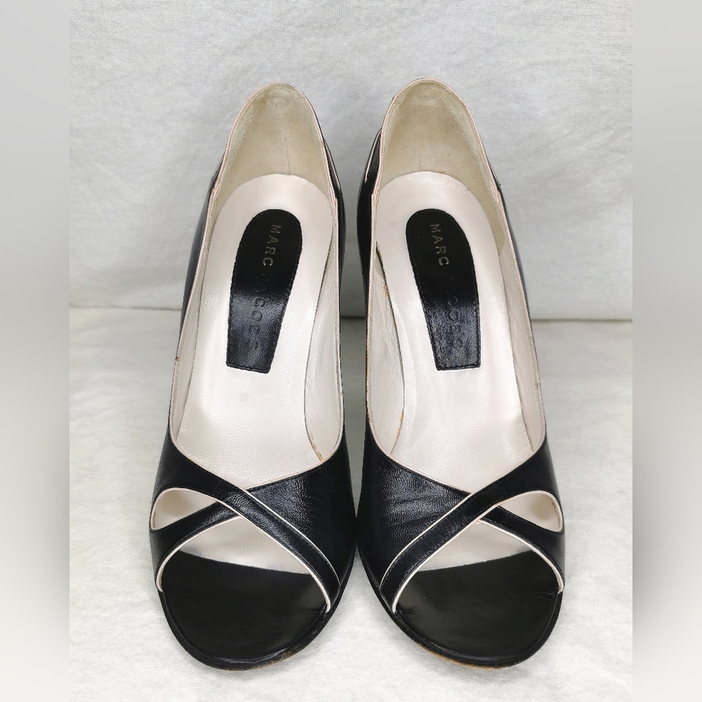 Marc Jacobs Vintage Open Toe Leather Pumps - Gem